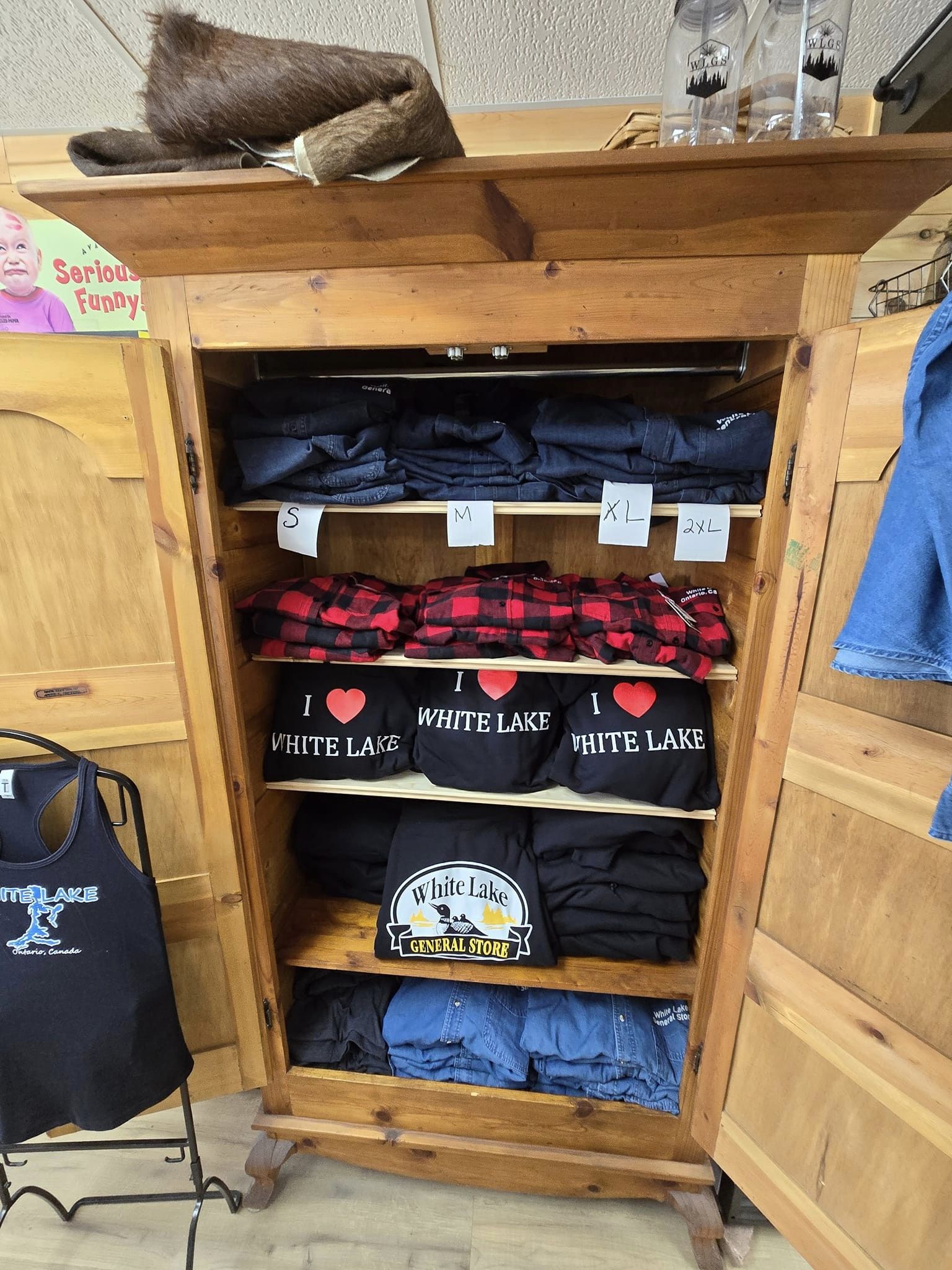 White Lake General Store, General Stores in White Lake, Ontario